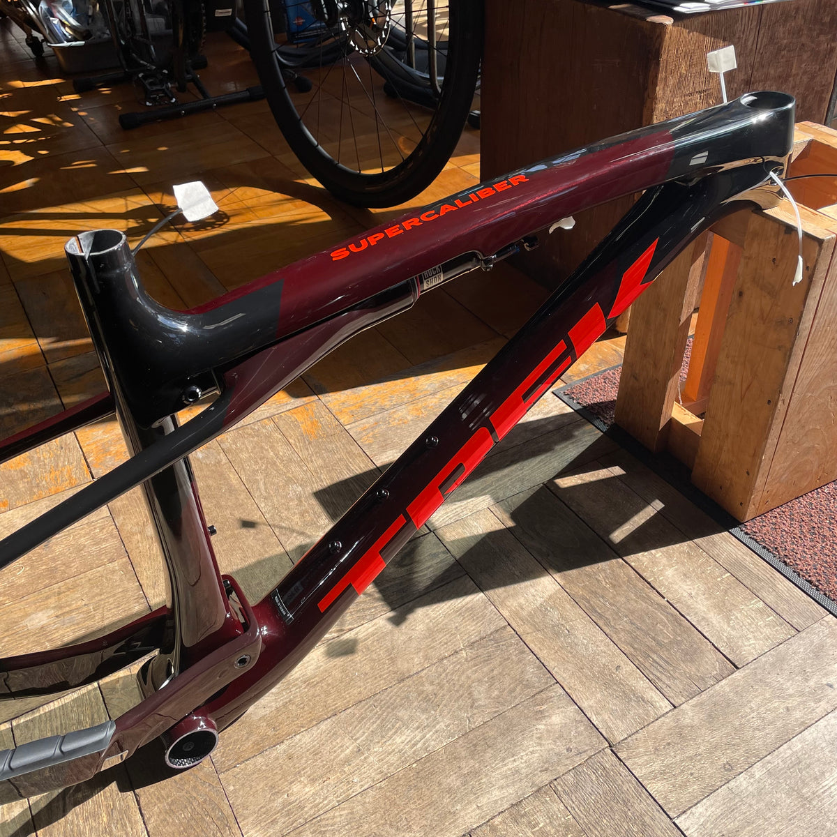 Supercaliber SLR Gen 2 Frameset Red Smoke – Cycling Shop ヤマネ ~ 高知の自転車専門店